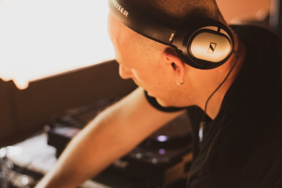 3 Reasons to Hire Chicagoland DJ Services